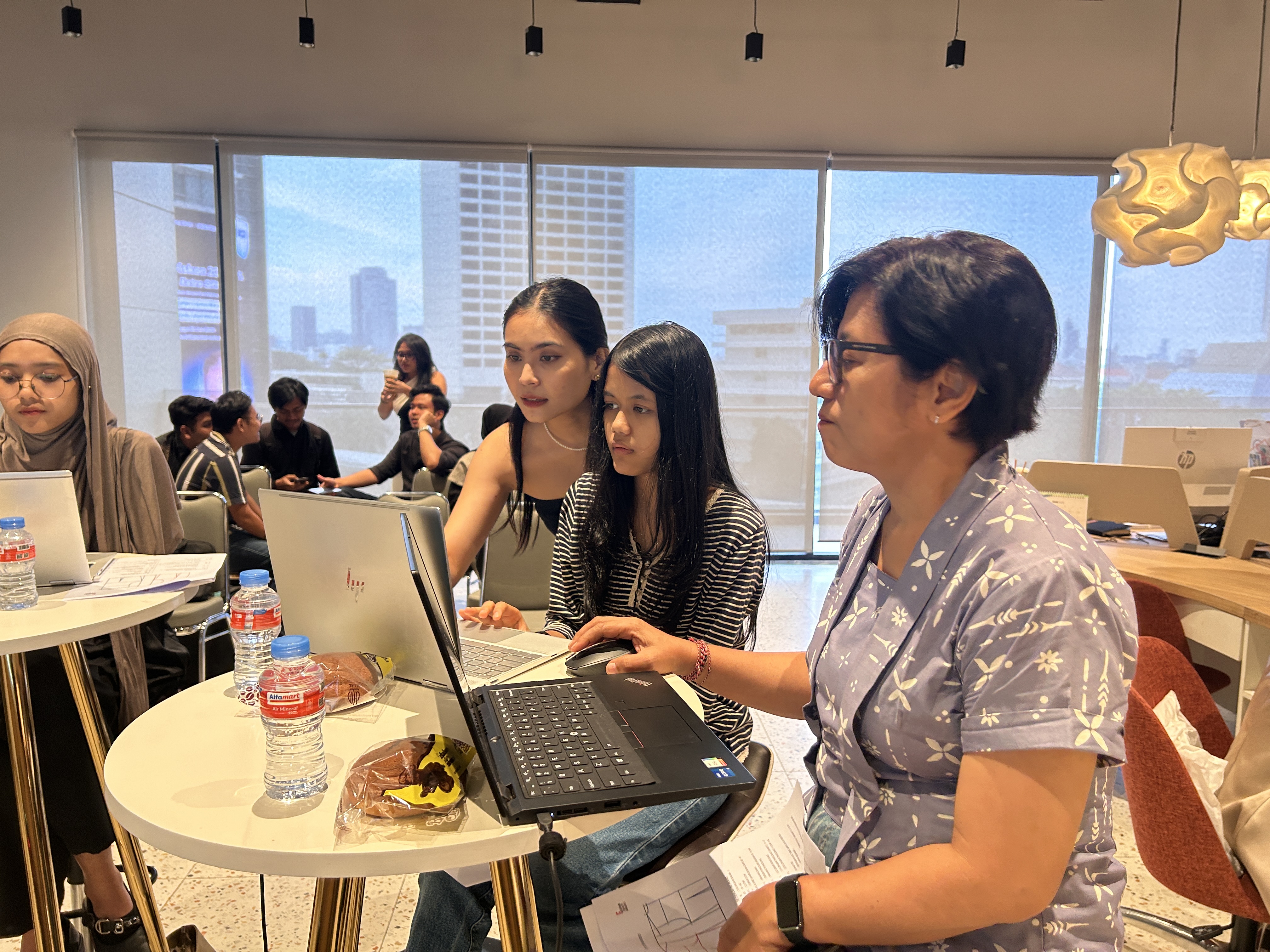 Global Fashion Portfolio Program – Fashion Crafty Jakarta